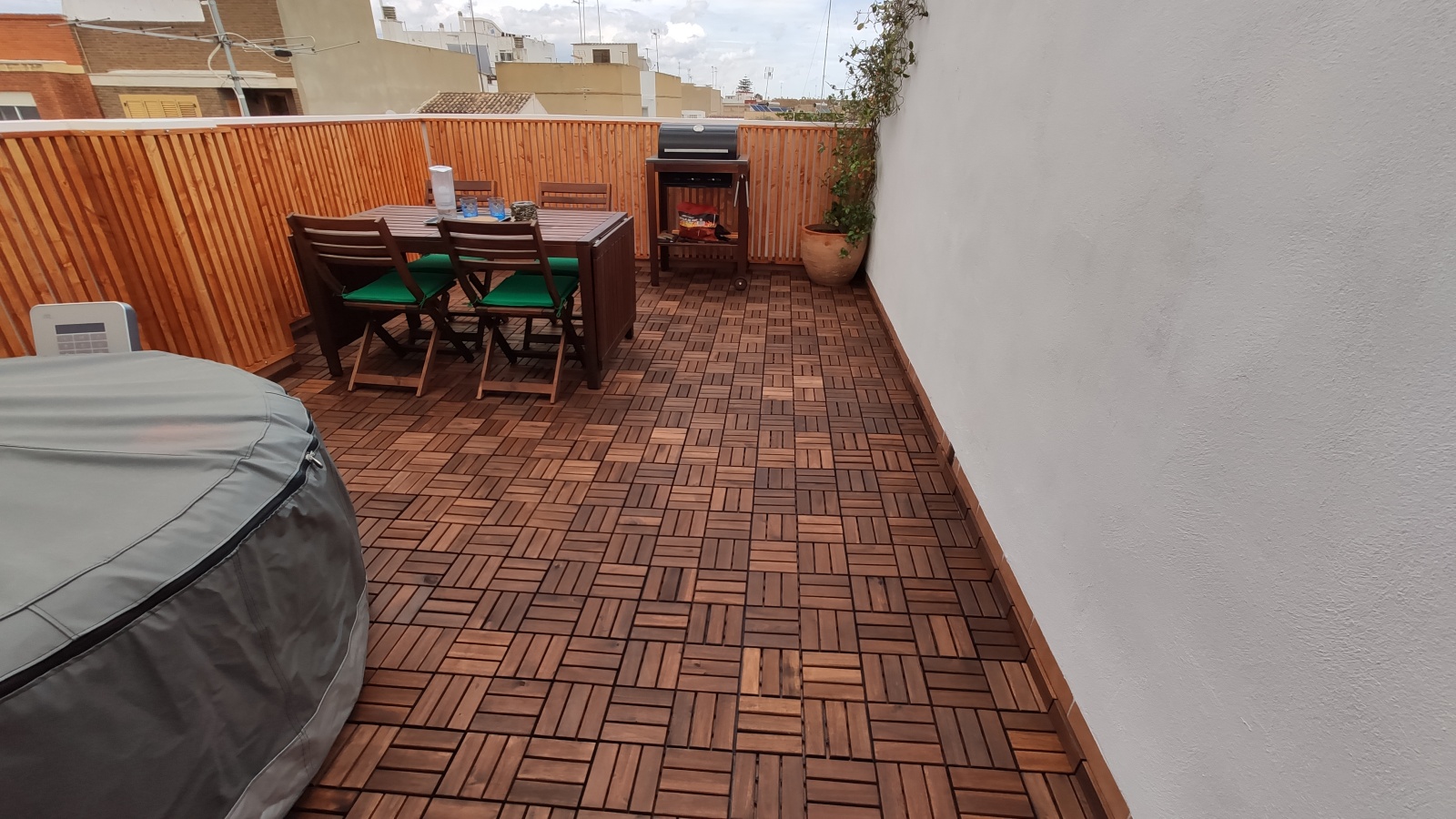 Beautiful terrace - Builder Brothers